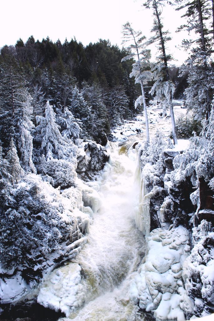 Parc des Chutes-Dorwin en hiver | Blogue de Rando Québec
